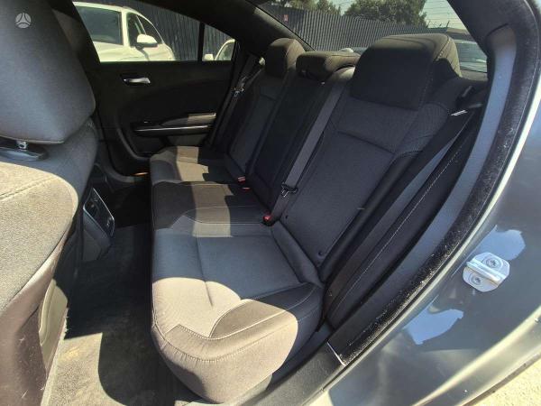 Pelēks Dodge Charger 2019 Viļņa, ar dzinēja tilpumu 3.60 L un nobraukumu 178 tūkst. km par 15999 €, foto 9 vietnē AUTOMOTO.COM.LV