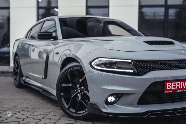 Grey Dodge Charger 2020 in Vilnius, with an engine capacity of 3.60 L and mileage of 165 thousand km for 21850 €, photo 3 on AUTOMOTO.COM.LV