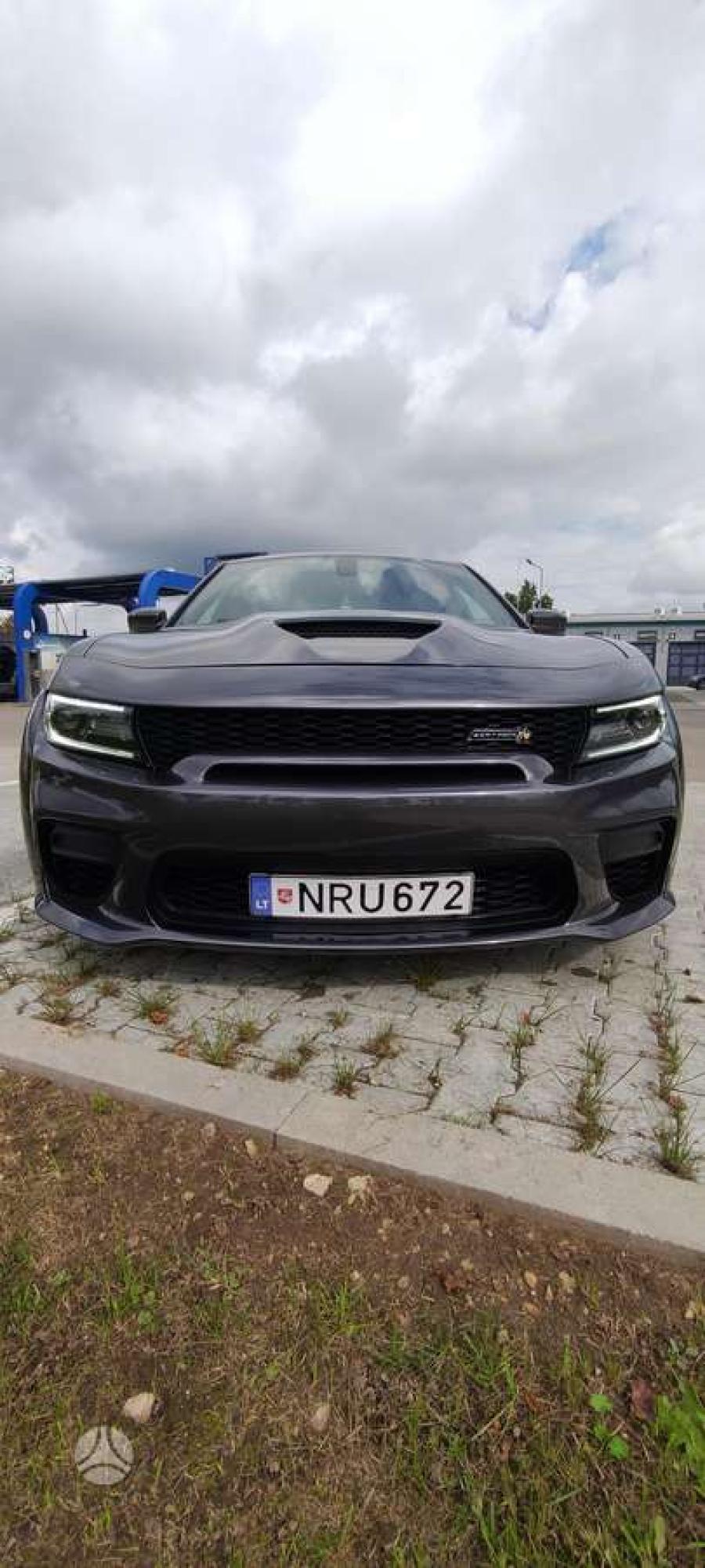 Grey Dodge Charger 2021 in Panevezys, with an engine capacity of 6.42 L and mileage of 78 thousand km for 28900 €, photo 8 on AUTOMOTO.COM.LV