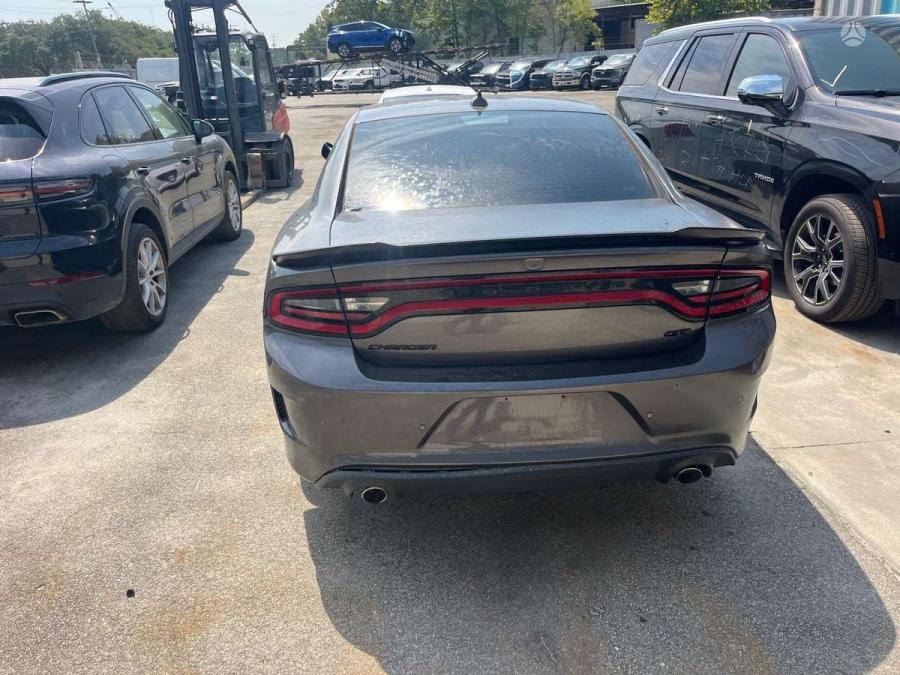 Grey Dodge Charger 2021 in Ukmerge, with an engine capacity of 3.60 L and mileage of 128 thousand km for 8990 €, photo 9 on AUTOMOTO.COM.LV