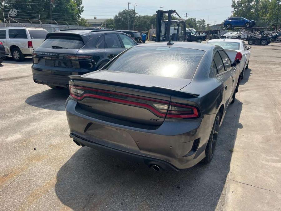 Grey Dodge Charger 2021 in Ukmerge, with an engine capacity of 3.60 L and mileage of 128 thousand km for 8990 €, photo 10 on AUTOMOTO.COM.LV