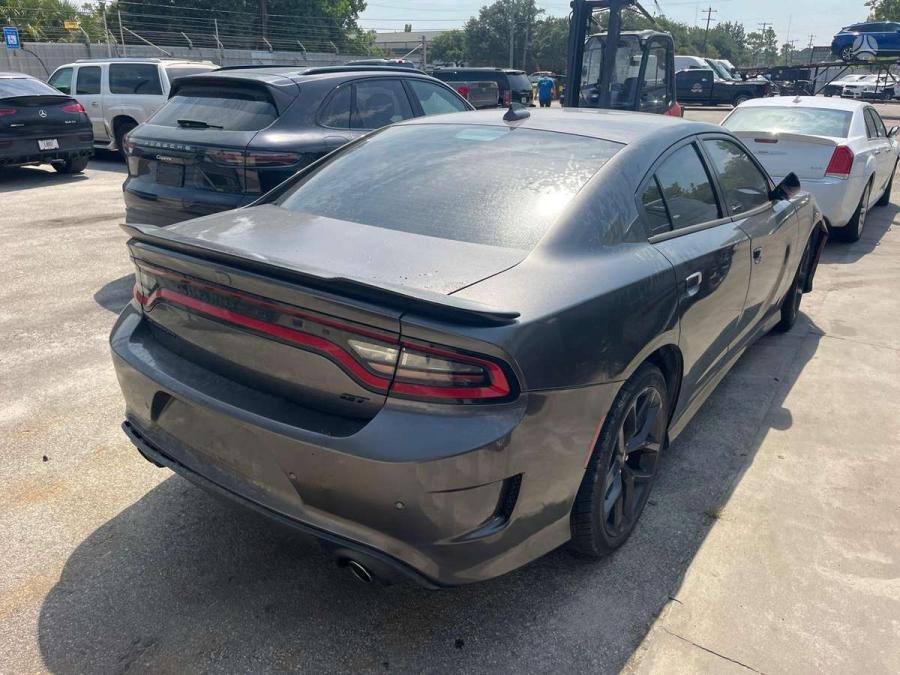 Grey Dodge Charger 2021 in Ukmerge, with an engine capacity of 3.60 L and mileage of 128 thousand km for 8990 €, photo 11 on AUTOMOTO.COM.LV