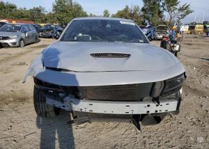 Grey Dodge Charger 2022 in Kaunas, with an engine capacity of 5.70 L and mileage of 50 thousand km for 19800 €, photo 5 on AUTOMOTO.COM.LV