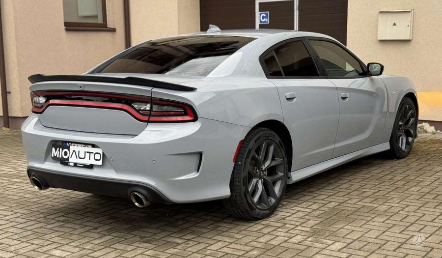 Pelēks Dodge Charger 2022 Kauņa, ar dzinēja tilpumu 5.70 L un nobraukumu 50 tūkst. km par 27300 €, foto 7 vietnē AUTOMOTO.COM.LV
