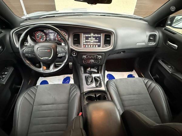 Pelēks Dodge Charger 2022 Kauņa, ar dzinēja tilpumu 5.70 L un nobraukumu 50 tūkst. km par 27300 €, foto 7 vietnē AUTOMOTO.COM.LV