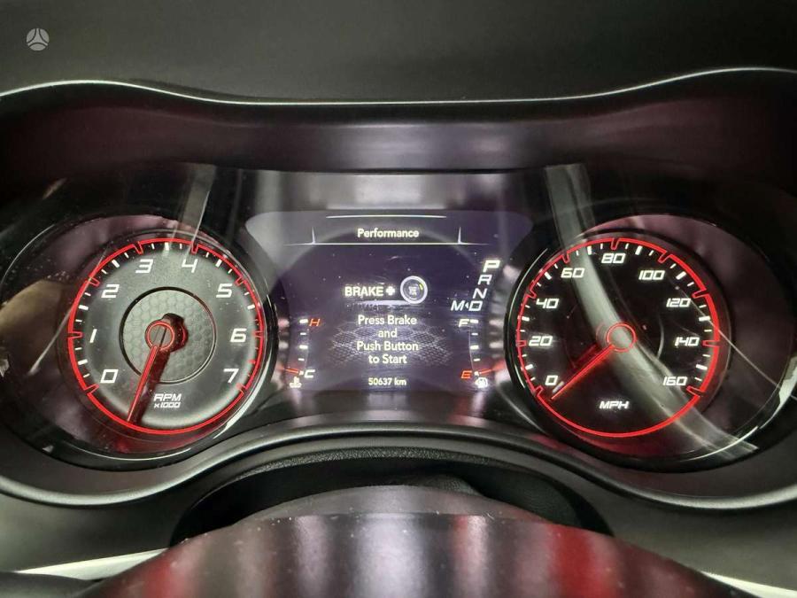 Pelēks Dodge Charger 2022 Kauņa, ar dzinēja tilpumu 5.70 L un nobraukumu 50 tūkst. km par 27300 €, foto 9 vietnē AUTOMOTO.COM.LV