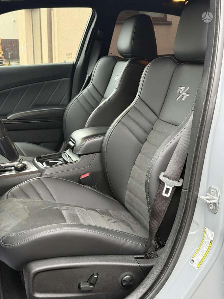 Pelēks Dodge Charger 2022 Kauņa, ar dzinēja tilpumu 5.70 L un nobraukumu 50 tūkst. km par 27300 €, foto 14 vietnē AUTOMOTO.COM.LV
