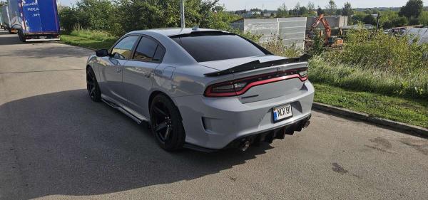 Dodge Charger 2022 Viļņa vietnē Pelēks Dodge Charger 2022 Viļņa, ar dzinēja tilpumu 3.60 L un nobraukumu 114 tūkst. km par 22000 €, foto 3 vietnē AUTOMOTO.COM.LV