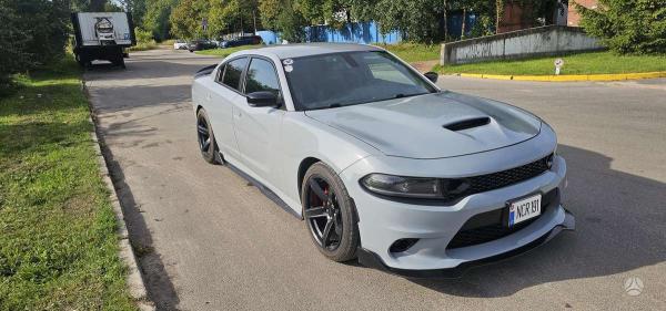 Dodge Charger 2022 Viļņa vietnē Pelēks Dodge Charger 2022 Viļņa, ar dzinēja tilpumu 3.60 L un nobraukumu 114 tūkst. km par 22000 €, foto 4 vietnē AUTOMOTO.COM.LV