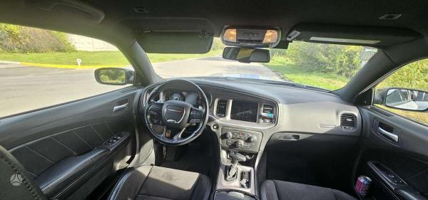 Dodge Charger 2022 Viļņa vietnē Pelēks Dodge Charger 2022 Viļņa, ar dzinēja tilpumu 3.60 L un nobraukumu 114 tūkst. km par 22000 €, foto 7 vietnē AUTOMOTO.COM.LV