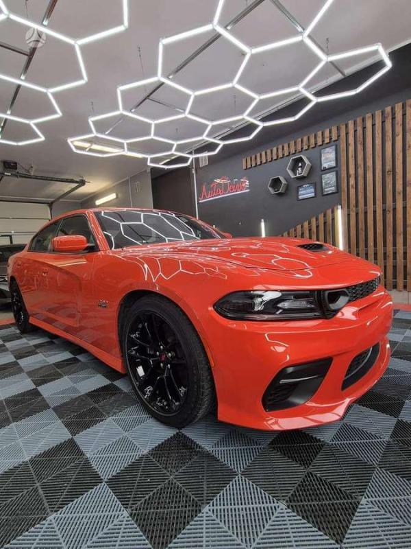 Oranžs Dodge Charger 2022 Panevēža, ar dzinēja tilpumu 6.42 L un nobraukumu 35 tūkst. km par 29990 €, foto 1 vietnē AUTOMOTO.COM.LV