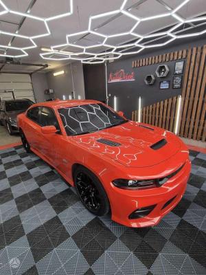 Orange Dodge Charger 2022 in Panevezys, with an engine capacity of 6.42 L and mileage of 35 thousand km for 29990 €, photo 8 on AUTOMOTO.COM.LV