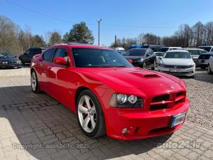 Sarkans Dodge Charger 2011 Veru, ar dzinēja tilpumu 6.10 L un nobraukumu 72 tūkst. km par 23900 €, foto 3 vietnē AUTOMOTO.COM.LV