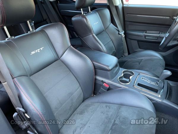 Sarkans Dodge Charger 2011 Veru, ar dzinēja tilpumu 6.10 L un nobraukumu 72 tūkst. km par 23900 €, foto 10 vietnē AUTOMOTO.COM.LV