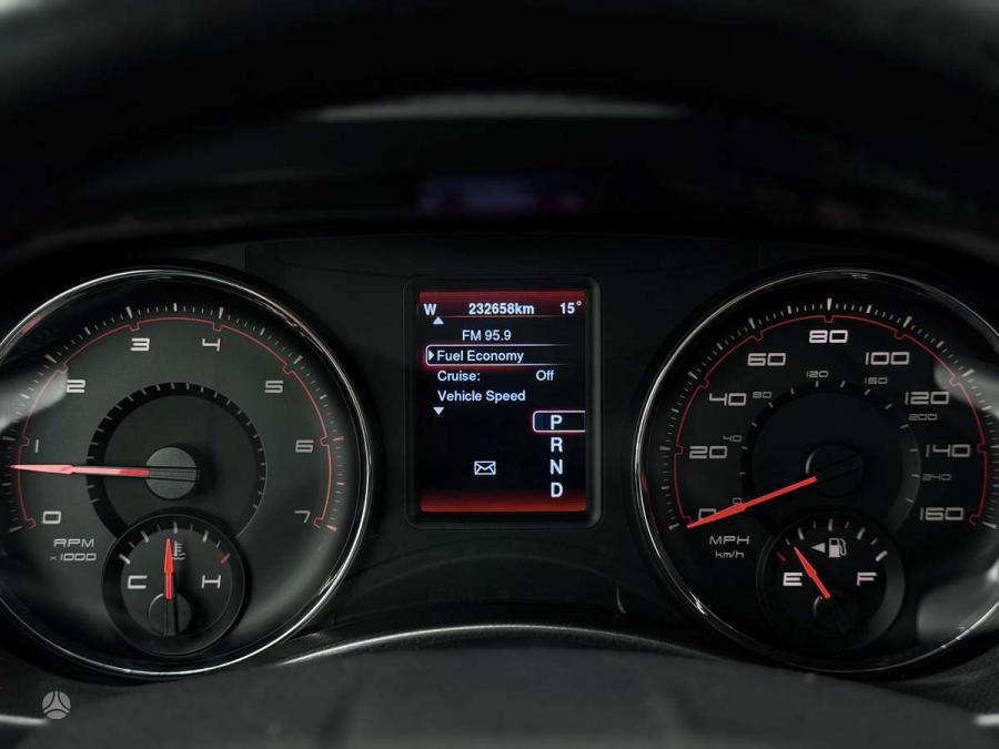 Red Dodge Charger 2014 in Vilnius, with an engine capacity of 5.65 L and mileage of 233 thousand km for 12800 €, photo 31 on AUTOMOTO.COM.LV