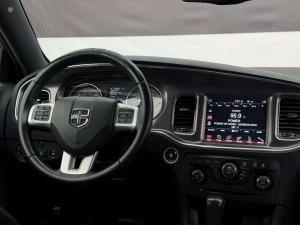 Sarkans Dodge Charger 2014 Viļņa, ar dzinēja tilpumu 5.65 L un nobraukumu 233 tūkst. km par 12800 €, foto 16 vietnē AUTOMOTO.COM.LV