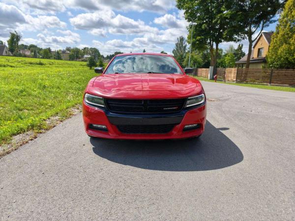 Red Dodge Charger 2017 in Siauliai, with an engine capacity of 3.60 L and mileage of 181 thousand km for 9559 €, photo 7 on AUTOMOTO.COM.LV