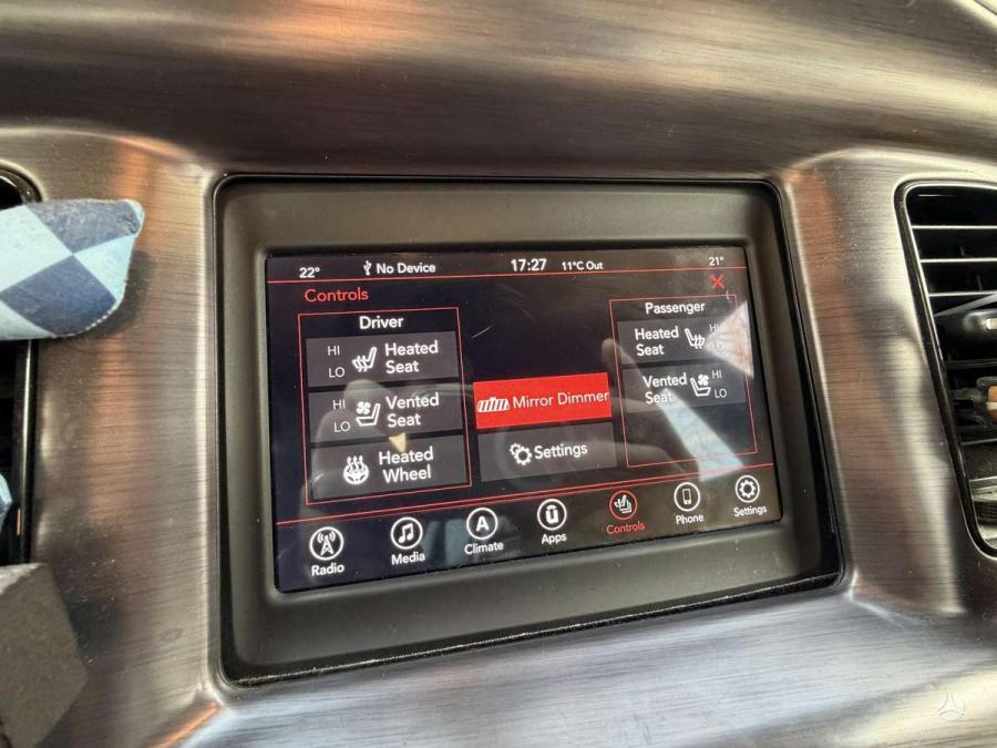 Red Dodge Charger 2018 in Kaunas, with an engine capacity of 3.61 L and mileage of 186 thousand km for 17890 €, photo 15 on AUTOMOTO.COM.LV