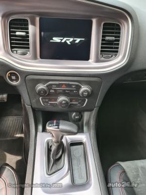 Red Dodge Charger 2019 in Tallinn, with an engine capacity of 6.40 L and mileage of 90 thousand km for 32900 €, photo 9 on AUTOMOTO.COM.LV