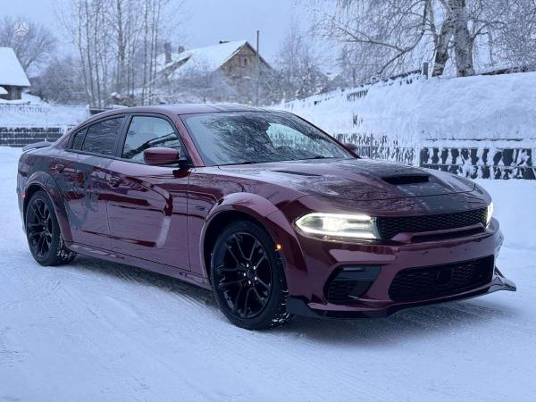 Sarkans Dodge Charger 2022 Šauļi, ar dzinēja tilpumu 6.42 L un nobraukumu 44 tūkst. km par 34800 €, foto 4 vietnē AUTOMOTO.COM.LV