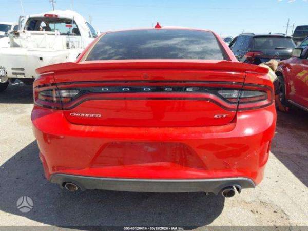 Sarkans Dodge Charger 2023 Klaipėda, ar dzinēja tilpumu 3.60 L un nobraukumu 110 tūkst. km par 10000 €, foto 6 vietnē AUTOMOTO.COM.LV