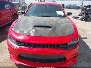 Sarkans Dodge Charger 2023 Klaipėda, ar dzinēja tilpumu 3.60 L un nobraukumu 110 tūkst. km par 10000 €, foto 9 vietnē AUTOMOTO.COM.LV
