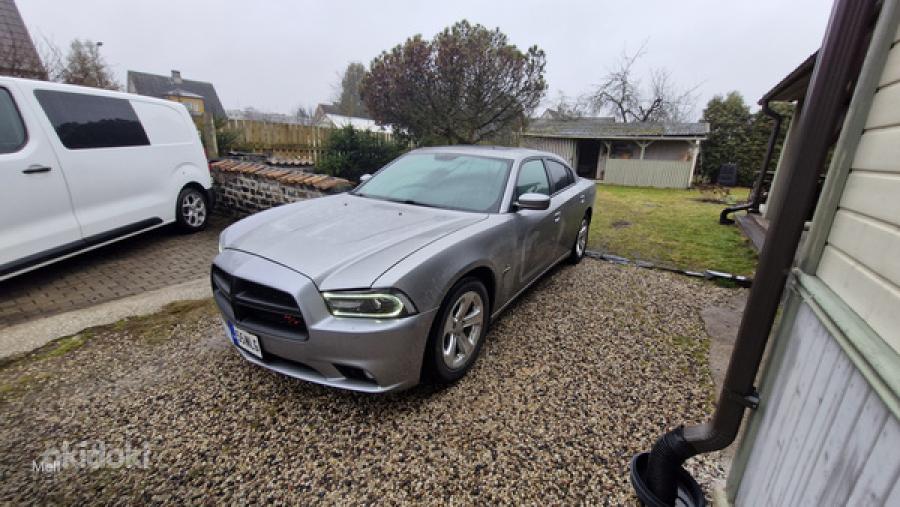 Dodge Charger 2014 in Voru, with an engine capacity of 5.70 L and mileage of 330 thousand km for 10300 €, photo 3 on AUTOMOTO.COM.LV