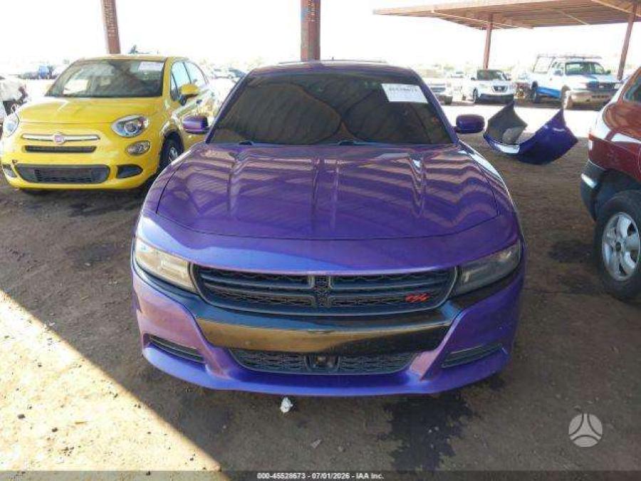 Violet Dodge Charger 2016 in Klaipeda, with an engine capacity of 5.70 L and mileage of 239 thousand km for 6500 €, photo 14 on AUTOMOTO.COM.LV