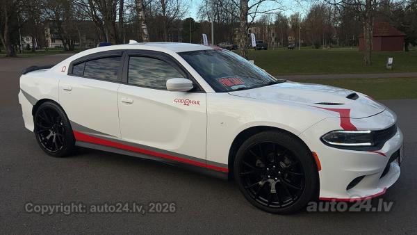 Balts Dodge Charger 2015 Tallina, ar dzinēja tilpumu 3.60 L un nobraukumu 226 tūkst. km par 19000 €, foto 3 vietnē AUTOMOTO.COM.LV