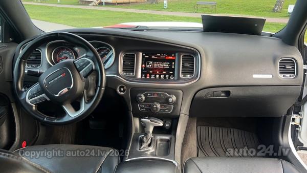Balts Dodge Charger 2015 Tallina, ar dzinēja tilpumu 3.60 L un nobraukumu 226 tūkst. km par 19000 €, foto 8 vietnē AUTOMOTO.COM.LV