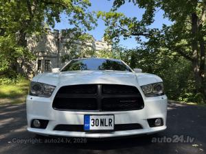 White Dodge Charger 2015 in Tallinn, with an engine capacity of 5.70 L and mileage of 0 thousand km for 15900 €, photo 17 on AUTOMOTO.COM.LV