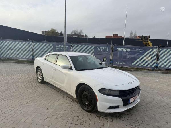 Balts Dodge Charger 2016 Kauņa, ar dzinēja tilpumu 5.65 L un nobraukumu 246 tūkst. km par 6999 €, foto 1 vietnē AUTOMOTO.COM.LV