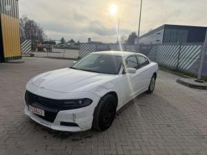 White Dodge Charger 2016 in Kaunas, with an engine capacity of 5.65 L and mileage of 246 thousand km for 6999 €, photo 2 on AUTOMOTO.COM.LV