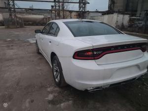 Balts Dodge Charger 2016 Viļņa, ar dzinēja tilpumu 3.60 L un nobraukumu 227 tūkst. km par 12000 €, foto 5 vietnē AUTOMOTO.COM.LV