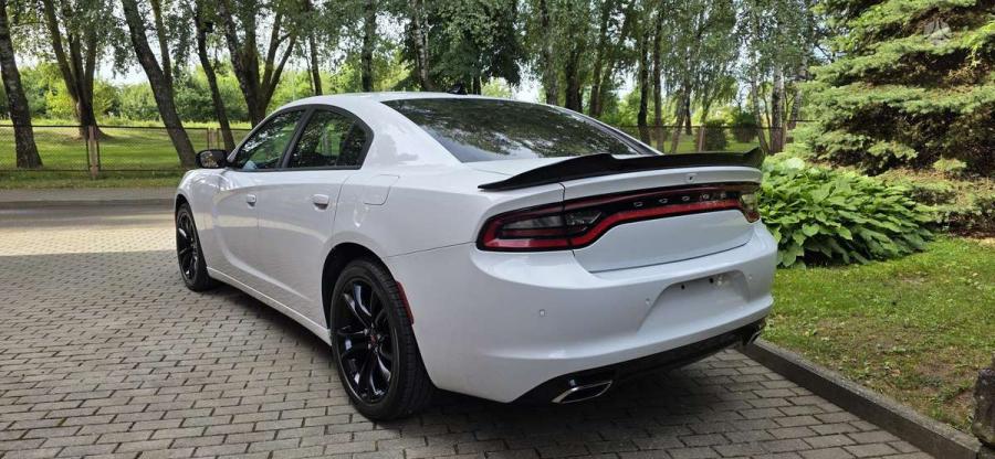 Balts Dodge Charger 2019 Klaipėda, ar dzinēja tilpumu 3.60 L un nobraukumu 77 tūkst. km par 16600 €, foto 7 vietnē AUTOMOTO.COM.LV