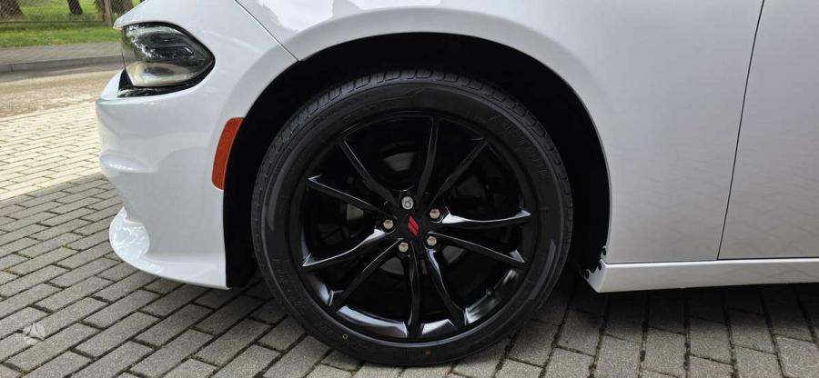 Balts Dodge Charger 2019 Klaipėda, ar dzinēja tilpumu 3.60 L un nobraukumu 77 tūkst. km par 16600 €, foto 8 vietnē AUTOMOTO.COM.LV