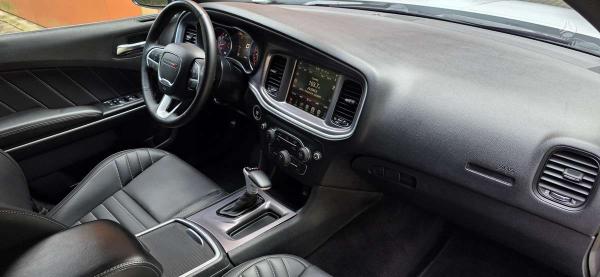 Balts Dodge Charger 2019 Klaipėda, ar dzinēja tilpumu 3.60 L un nobraukumu 77 tūkst. km par 16600 €, foto 8 vietnē AUTOMOTO.COM.LV