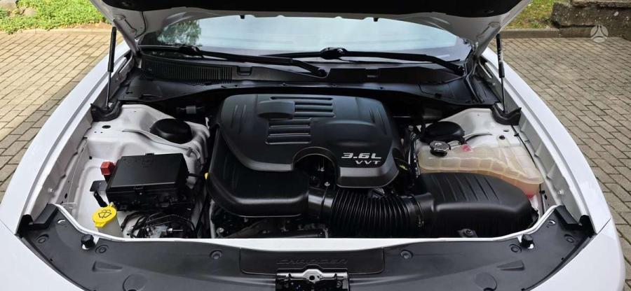 Balts Dodge Charger 2019 Klaipėda, ar dzinēja tilpumu 3.60 L un nobraukumu 77 tūkst. km par 16600 €, foto 17 vietnē AUTOMOTO.COM.LV