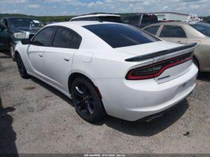 Dzeltens Dodge Charger 2018 Klaipėda, ar dzinēja tilpumu 3.60 L un nobraukumu 134 tūkst. km par 5000 €, foto 4 vietnē AUTOMOTO.COM.LV