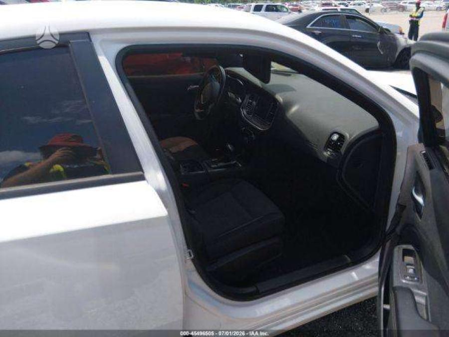 Dzeltens Dodge Charger 2018 Klaipėda, ar dzinēja tilpumu 3.60 L un nobraukumu 134 tūkst. km par 5000 €, foto 6 vietnē AUTOMOTO.COM.LV
