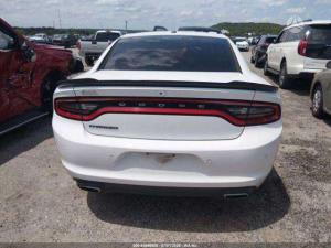 Dzeltens Dodge Charger 2018 Klaipėda, ar dzinēja tilpumu 3.60 L un nobraukumu 134 tūkst. km par 5000 €, foto 17 vietnē AUTOMOTO.COM.LV