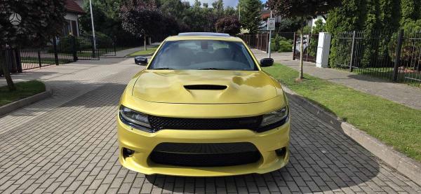 Yellow Dodge Charger 2021 in Klaipeda, with an engine capacity of 5.70 L and mileage of 72 thousand km for 28500 €, photo 8 on AUTOMOTO.COM.LV