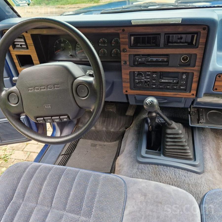 Zils Dodge Dakota 1994 Daugavpils, ar dzinēja tilpumu 5.20 L un nobraukumu 32 tūkst. km par 3900 €, foto 13 vietnē AUTOMOTO.COM.LV