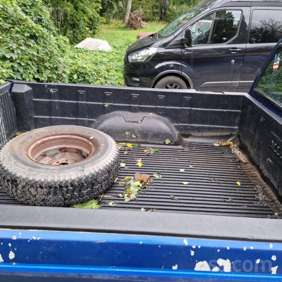 Zils Dodge Dakota 1994 Daugavpils, ar dzinēja tilpumu 5.20 L un nobraukumu 32 tūkst. km par 3900 €, foto 16 vietnē AUTOMOTO.COM.LV