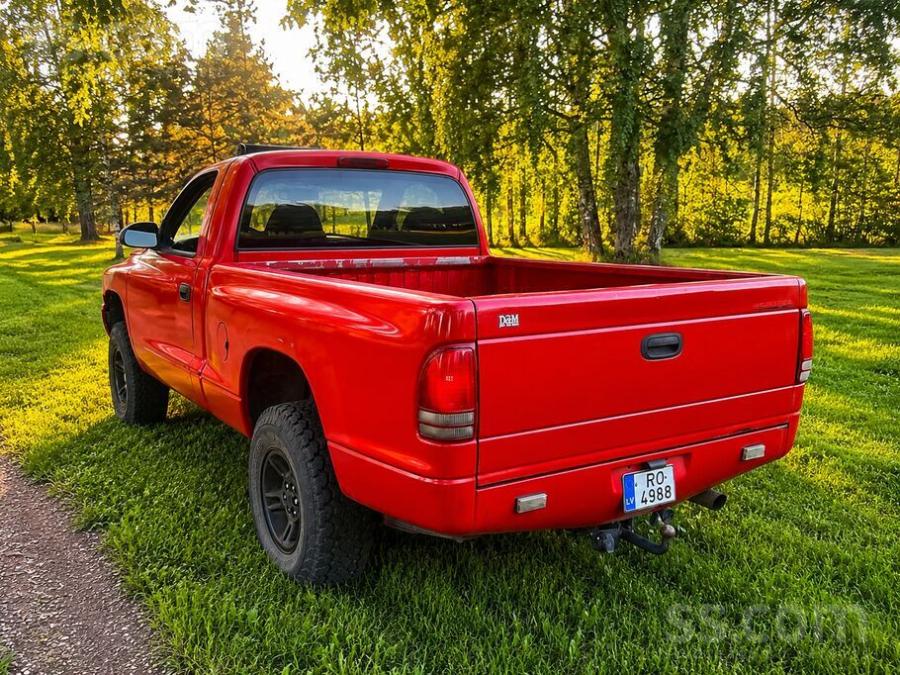 Sarkans Dodge Dakota 1997 Ogre, ar dzinēja tilpumu 4.70 L un nobraukumu 167 tūkst. km par 7000 €, foto 5 vietnē AUTOMOTO.COM.LV