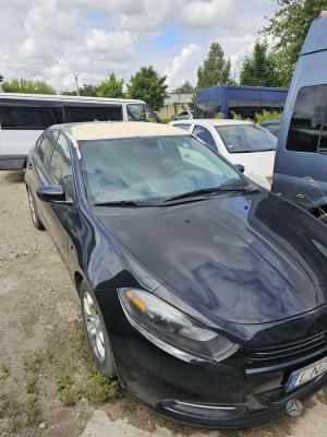 Melns Dodge Dart 2015 Kauņa, ar dzinēja tilpumu 2.40 L un nobraukumu 130 tūkst. km par 1400 €, foto  vietnē AUTOMOTO.COM.LV