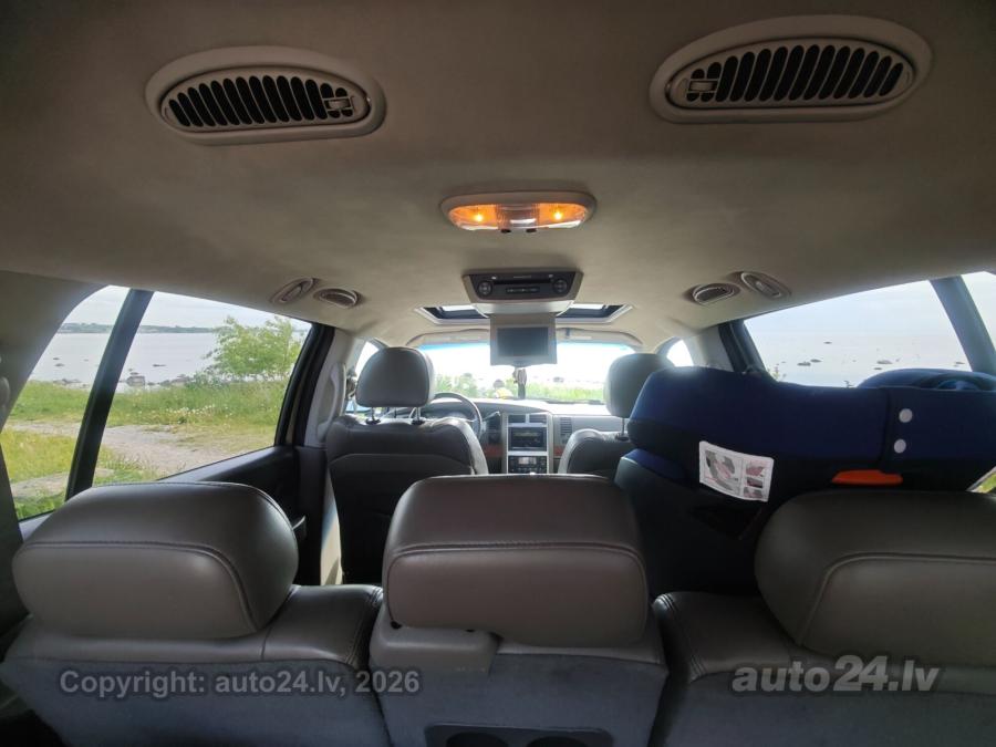 Beige Dodge Durango 2004 in Tallinn, with an engine capacity of 5.70 L and mileage of 390 thousand km for 7800 €, photo 14 on AUTOMOTO.COM.LV