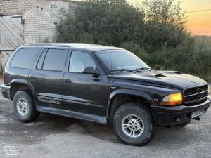 Black Dodge Durango 1999 in Radviliskis, with an engine capacity of 5.90 L and mileage of 280 thousand km for 1250 €, photo 8 on AUTOMOTO.COM.LV