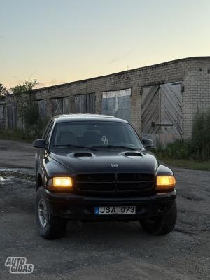 Black Dodge Durango 1999 in Radviliskis, with an engine capacity of 5.90 L and mileage of 280 thousand km for 1250 €, photo 9 on AUTOMOTO.COM.LV