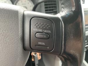 Black Dodge Durango 2007 in Kaunas, with an engine capacity of 5.70 L and mileage of 308 thousand km for 7999 €, photo 23 on AUTOMOTO.COM.LV